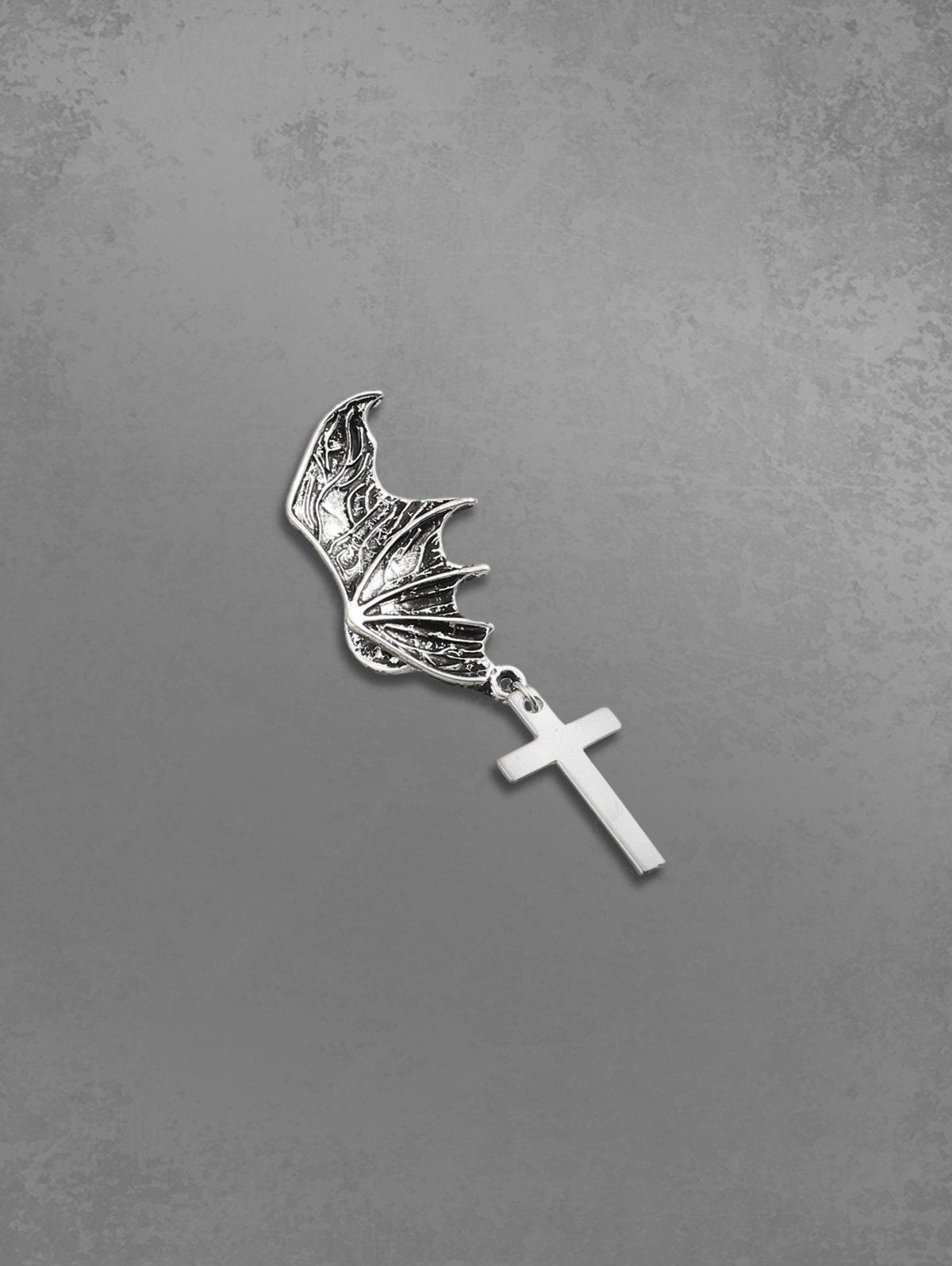 Gothic Vintage Cross Bat Wing Breastpin – Rgothic